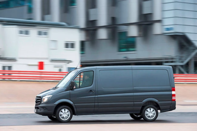 Mercedes-Benz เปิดตัว The new Sprinter โฉมใหม่ ในงาน Bus & Truck 2013 ...
