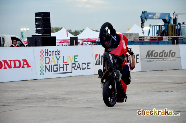 ฮอนด้า เปิดงาน Honda Day Live Night Race: The Battle Town | เช็คราคา.คอม