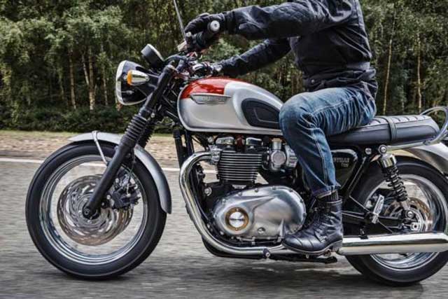 พร้อมหรือยัง เตรียมพบกับ Triumph 3 รุ่น ใหม่ 5 สไตล์ 12 พ.ย.58 นี้ ...