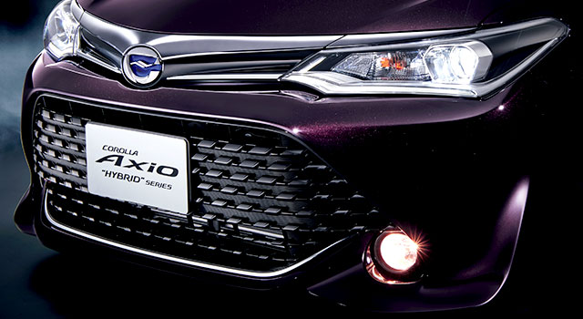 Toyota เปิดตัว Corolla Axio "WxB" และ Corolla Fielder "Red+" | เช็คราคา.คอม