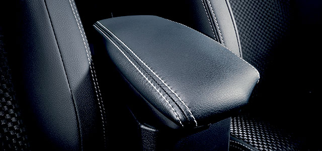 Toyota เปิดตัว Corolla Axio "WxB" และ Corolla Fielder "Red+" | เช็คราคา.คอม