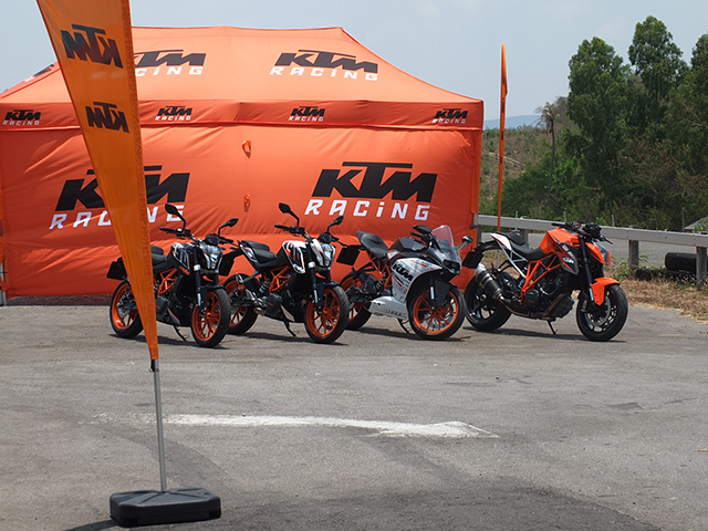 KTM ลุยตลาดบิ๊กไบค์ จัดแคมเปญ "เคทีเอ็ม 90 วัน ฟรีเช็คอัพ" | เช็คราคา.คอม