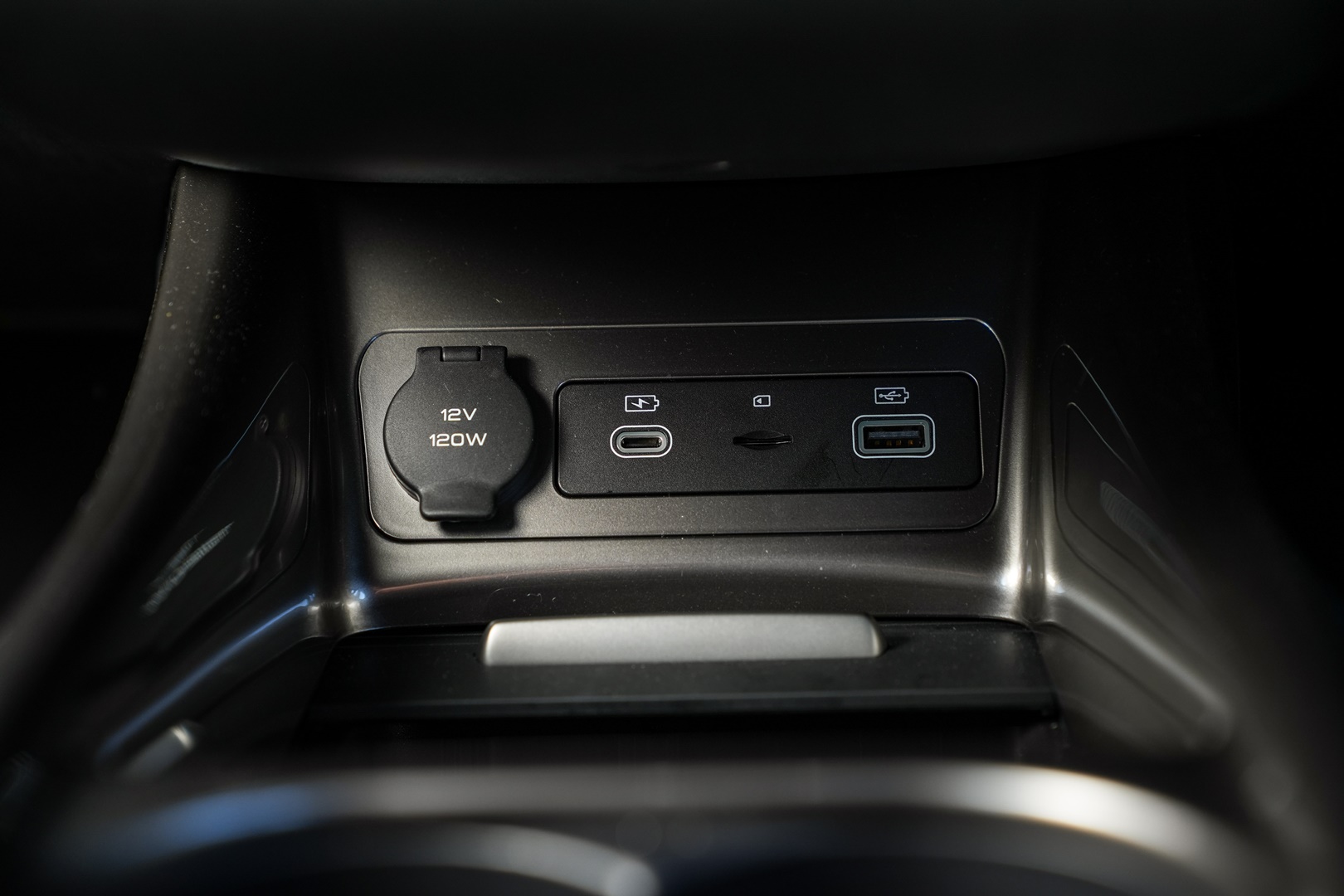 บีวายดี BYD Dolphin Standard Range ปี 2023 ราคา 499,900 บาท | เช็คราคา.คอม