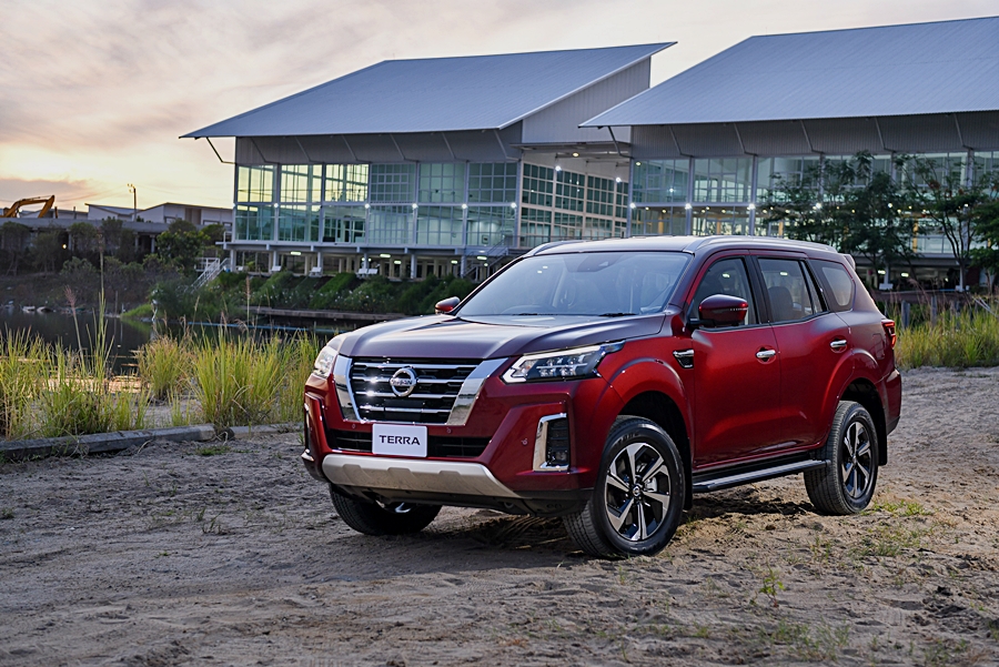 นิสสัน Nissan Terra 2.3 VL 4WD 7AT MY2022 ปี 2021 ราคา 1,519,000 บาท | เช็คราคา.คอม