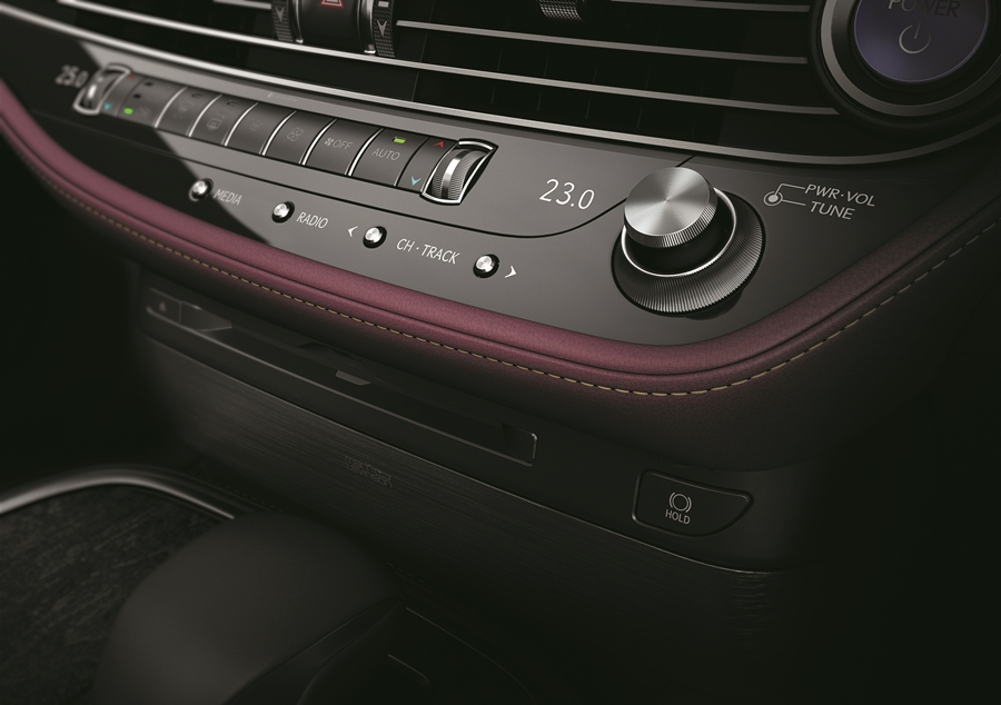 Lexus LS 500h Executive Pleat MY2020 2020 ราคา 15,860,000 บาท เลกซัส ...