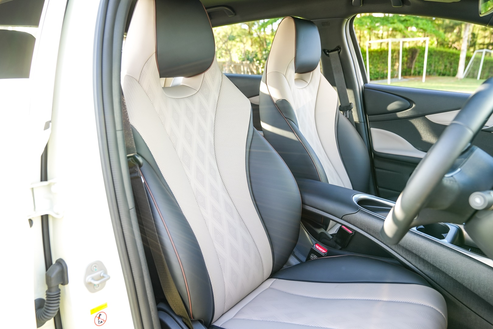 บีวายดี BYD-Dolphin Standard Range-ปี 2023 ราคา 569,900 บาท | เช็คราคา.คอม