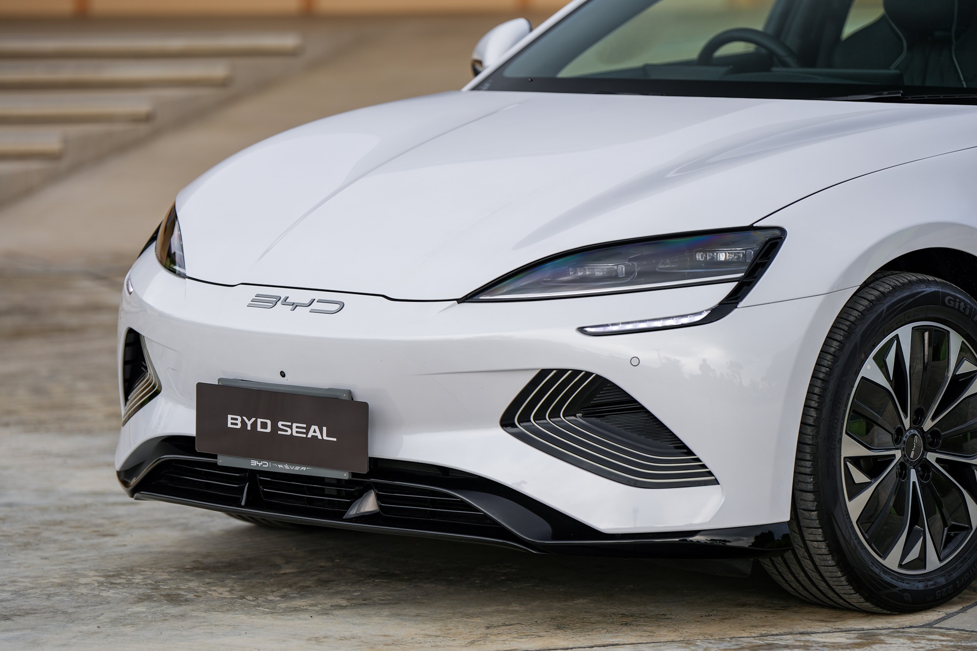 บีวายดี BYD Seal Dynamic ปี 2023 ราคา 999,900 บาท | เช็คราคา.คอม