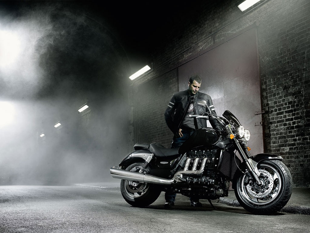 ไทรอัมพ์ Triumph Rocket III Roadster ปี 2011 ราคา 1,300,000 บาท | เช็ค ...