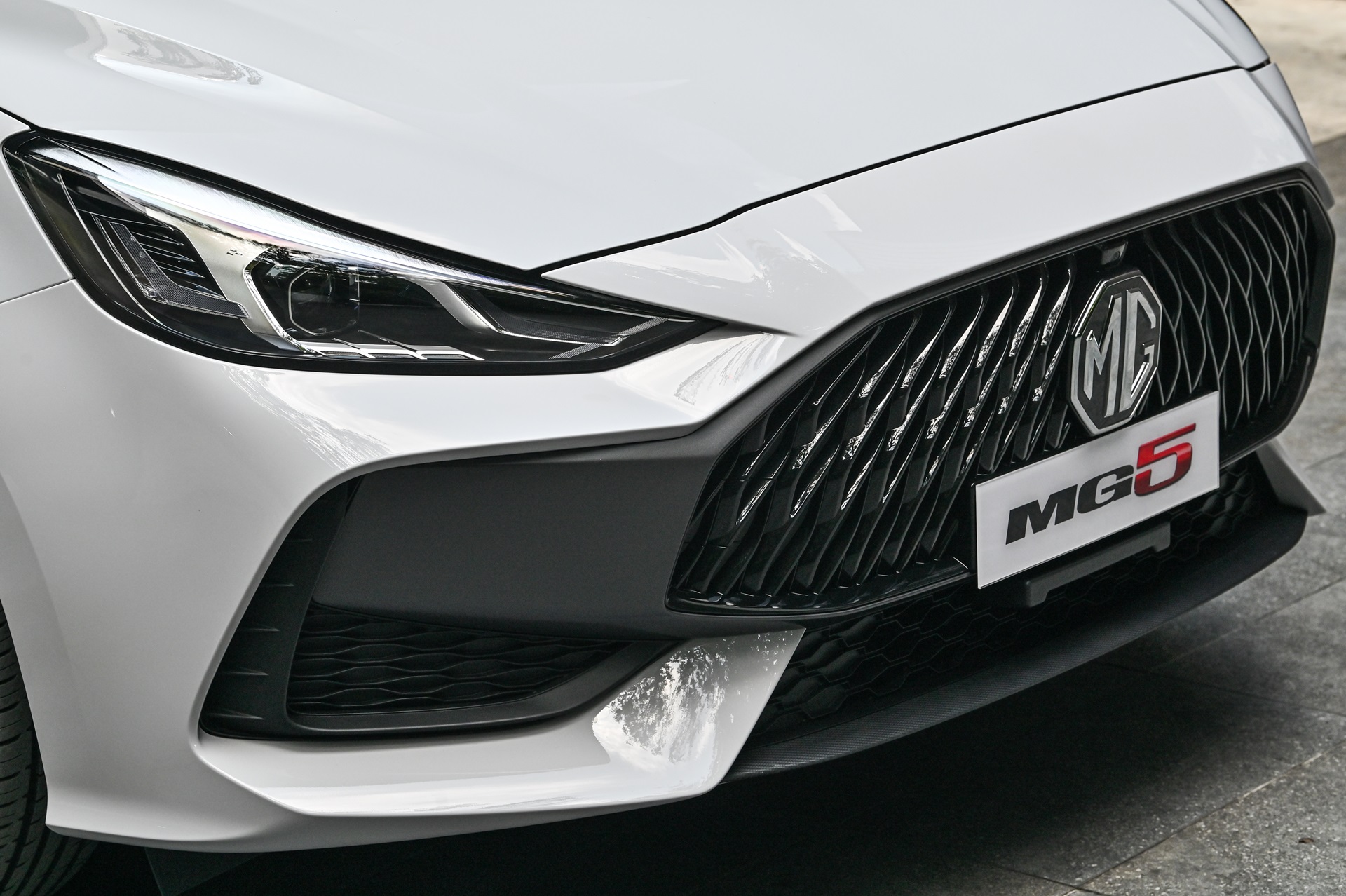 เอ็มจี MG 5 10th Anniversary Special Edition ปี 2023 ราคา 589,900 บาท | เช็คราคา.คอม