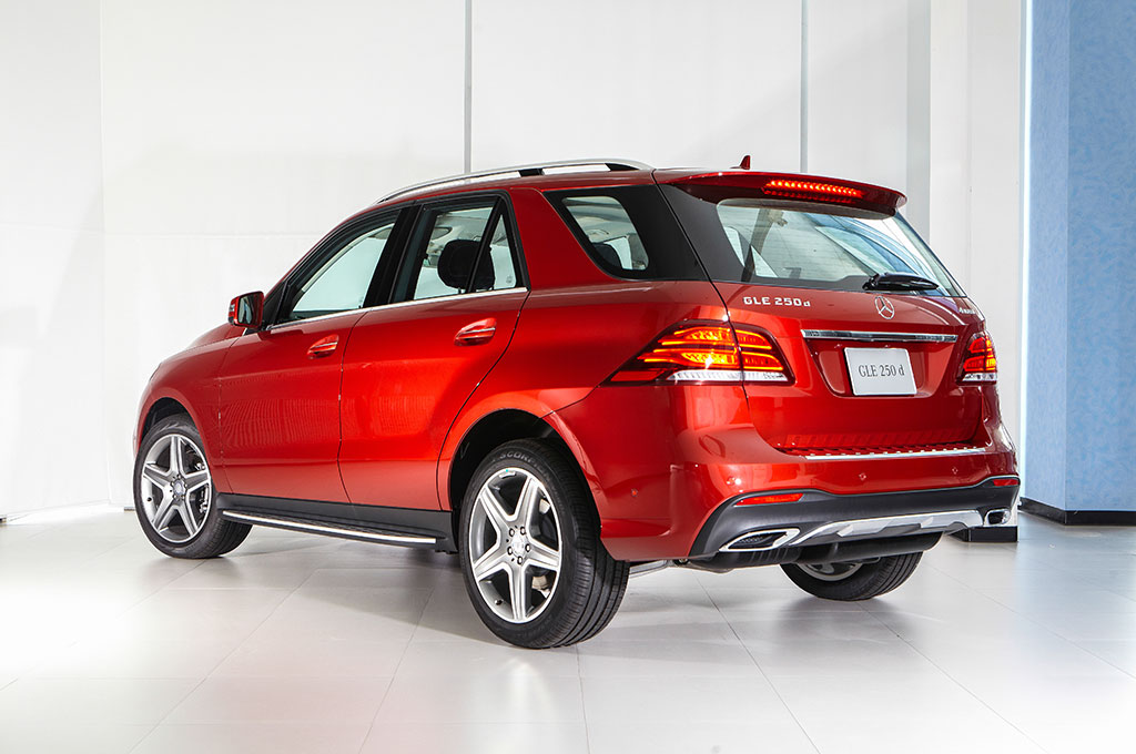 เมอร์เซเดส-เบนซ์ Mercedes-benz GLE-Class GLE 250 d 4MATIC AMG Dynamic ...