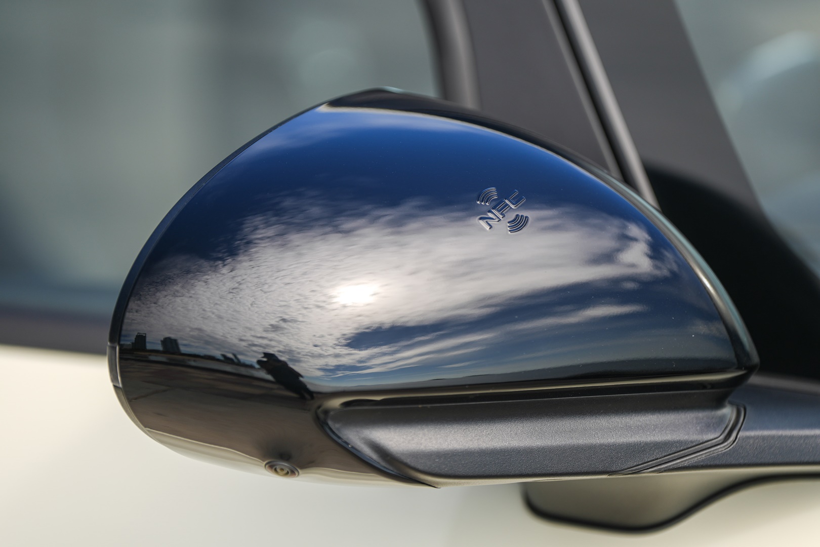 บีวายดี BYD-Dolphin Standard Range-ปี 2023 ราคา 569,900 บาท | เช็คราคา.คอม