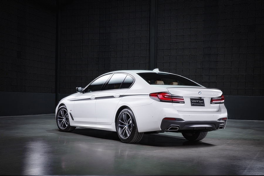 BMW 520d M Sport Performance Edition อยากได้รีบเลย 80 คัน จองออนไลน์ ...