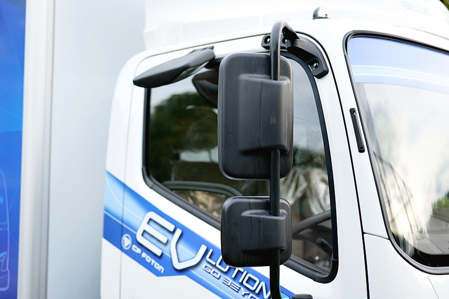 รีวิว ลองขับรถ 6 ล้อไฟฟ้าล้วน AUMARK iBlue 85 PURE วิ่งได้ 240 กม. ...