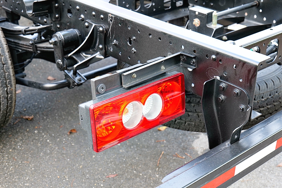 รีวิว ลองขับรถ 6 ล้อไฟฟ้าล้วน AUMARK iBlue 85 PURE วิ่งได้ 240 กม. ...