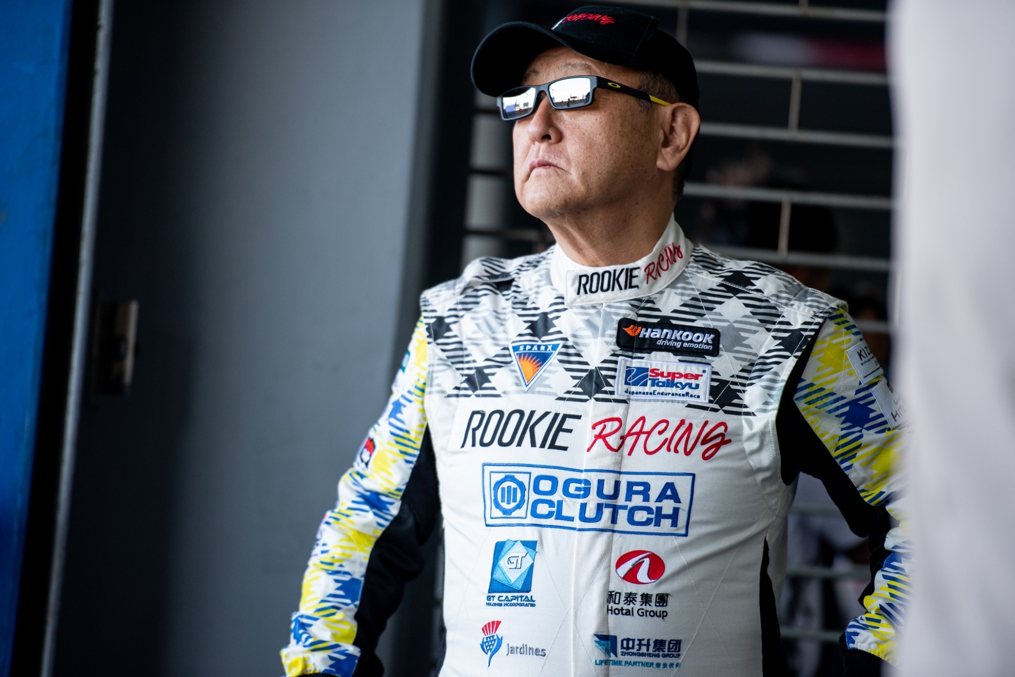ประธานโตโยต้าพร้อมทีมแข่ง ROOKIE Racing ลงแข่ง Endurance 25 ชม.ในไทย ...