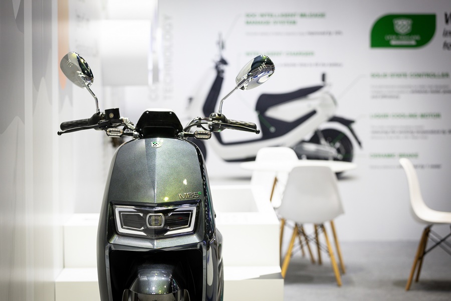 LYVA เผยโฉมรถมอเตอร์ไซค์ไฟฟ้าใหม่ 2 รุ่น S30 Plus และ MB5 ในงานมอเตอร์ ...