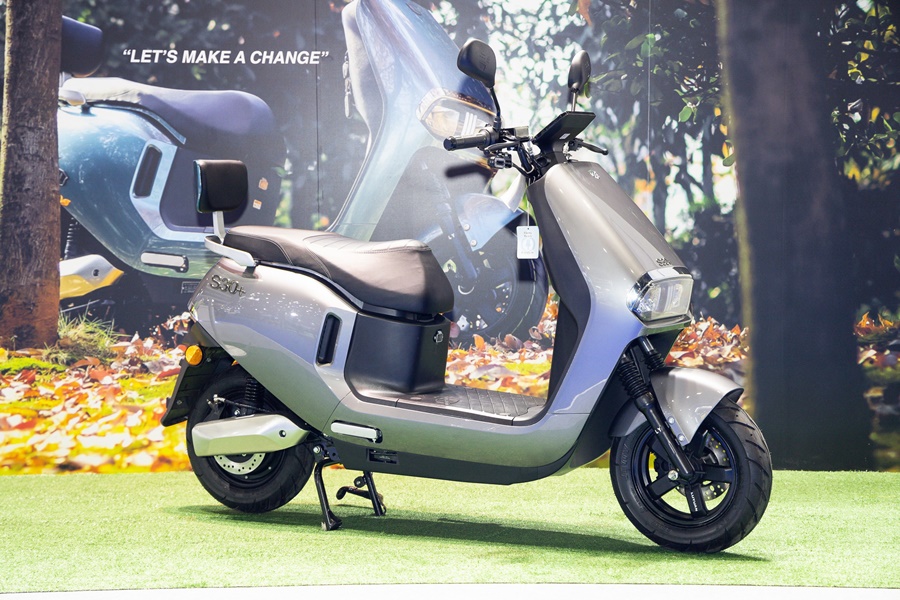 LYVA เผยโฉมรถมอเตอร์ไซค์ไฟฟ้าใหม่ 2 รุ่น S30 Plus และ MB5 ในงานมอเตอร์ ...