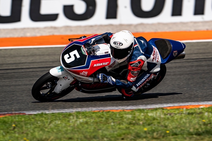 ก๊องส์-ธัชกร ฝ่าเรซสุดหินบวกแต้มเพิ่มใน Junior GP สนาม 2 ที่ Circuit ...