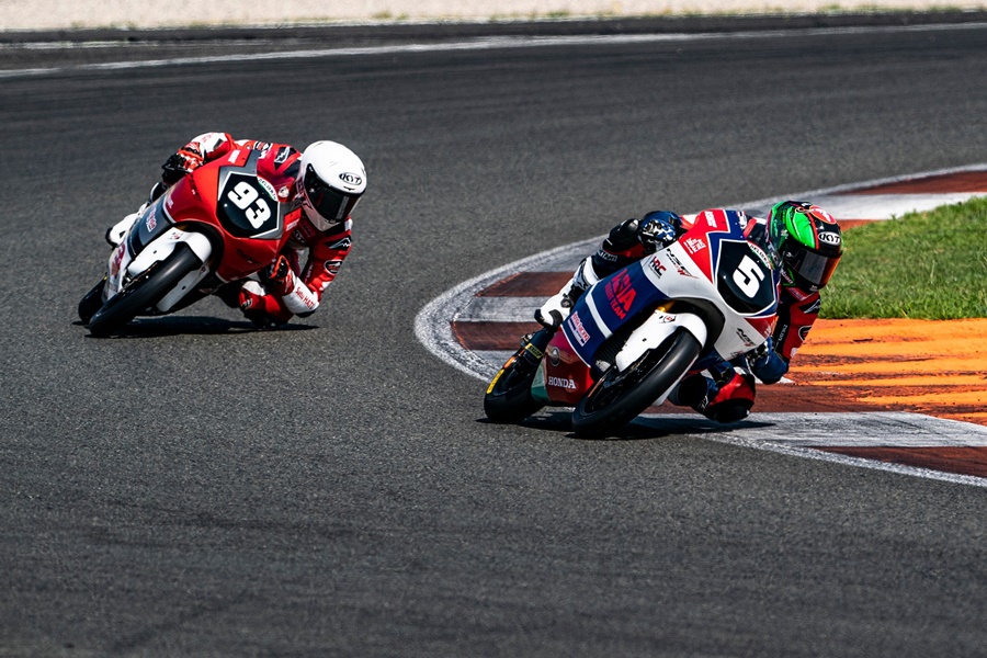 ก๊องส์-ธัชกร ฝ่าเรซสุดหินบวกแต้มเพิ่มใน Junior GP สนาม 2 ที่ Circuit ...