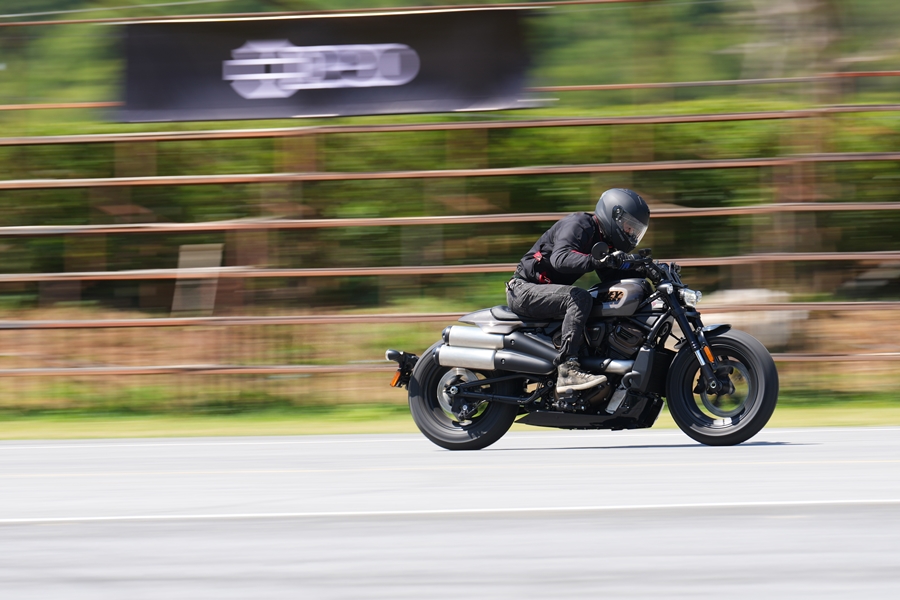 สัมผัส ฮาร์ลีย์-เดวิดสัน 5 รุ่น 3 แนว ขี่จบครบใน 1 วัน กับกิจกรรม DRT ...