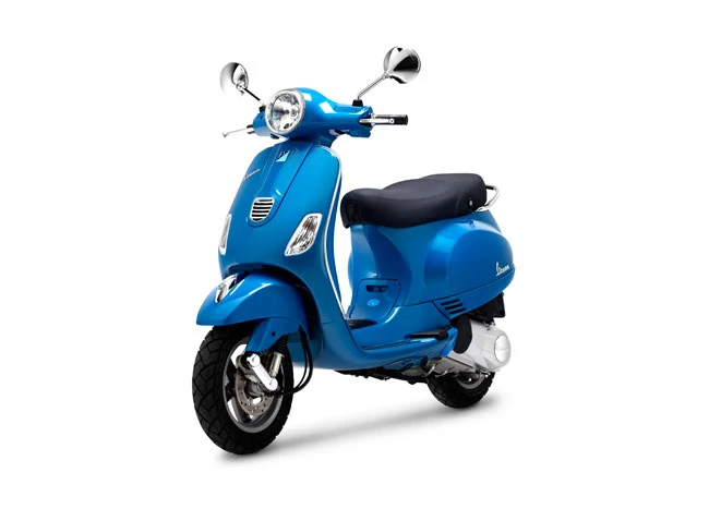 Vespa จัดแคมเปญพิเศษส่งท้ายปี "ขี่เวสป้าท้าลมหนาว" | เช็คราคา.คอม